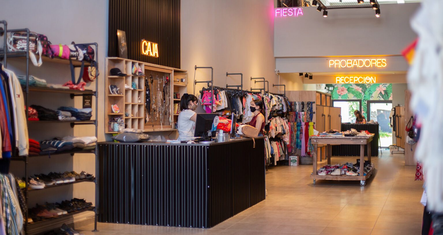 ROPAVEJERO | FERIA AMERICANA – Somos un nuevo estreno para tu ropa